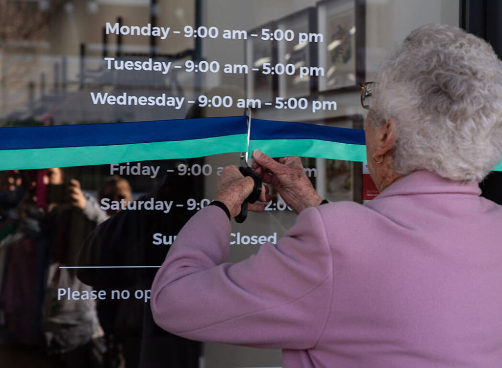 Cootamundra residents celebrate as doors open to Coota Co-op - Co ...